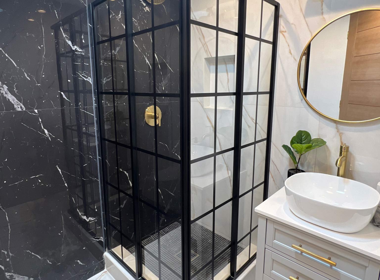 Japanese Soaking Tubs: Zen Sanctuaries for Modern Homes