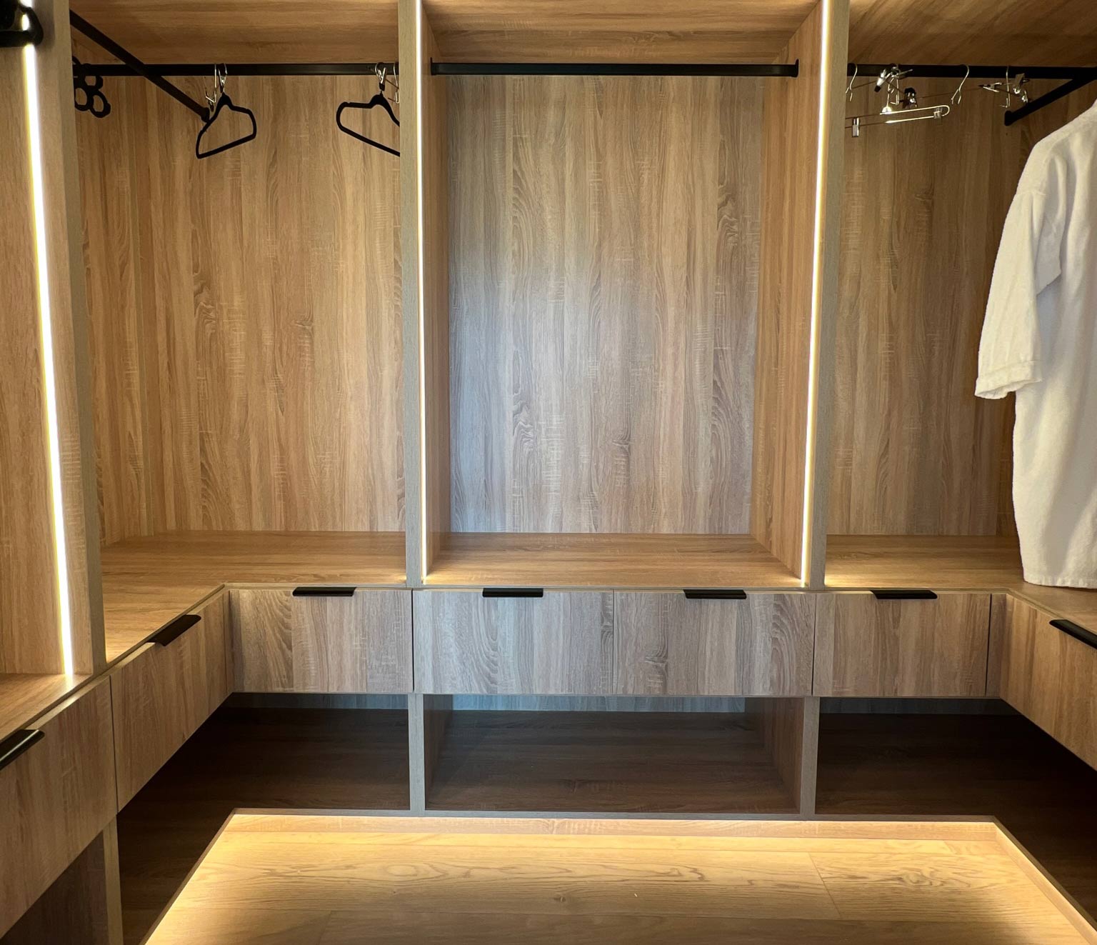 Closet Metamorphosis: 2025's Innovative Wardrobe Redesign Revolution